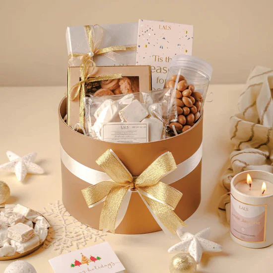 Christmas Signature Hamper | Christmas Gifts to Lahore